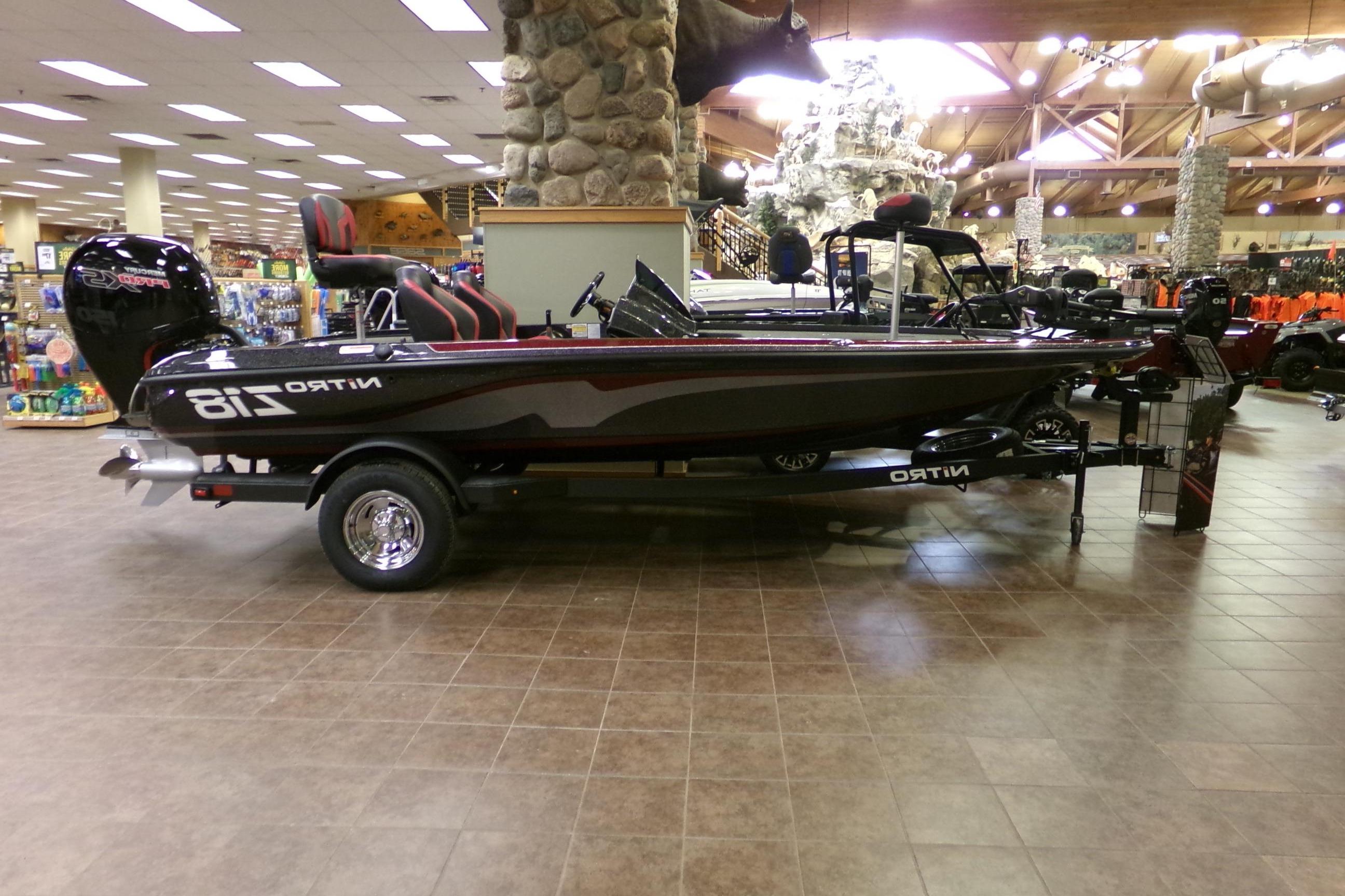 2025 NITRO Z18 | Bass Pro Shops